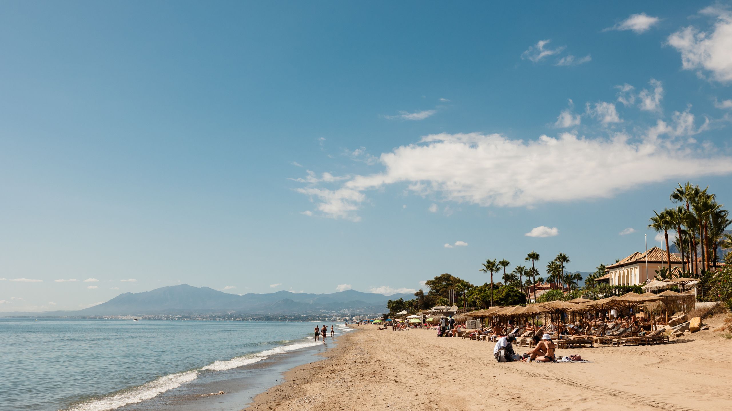 Descubre Costabella, donde la espléndida costa reluce X2
